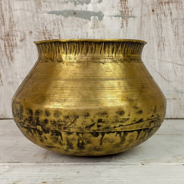 Antique Brass Pot | Vintage Interiors | Scaramanga