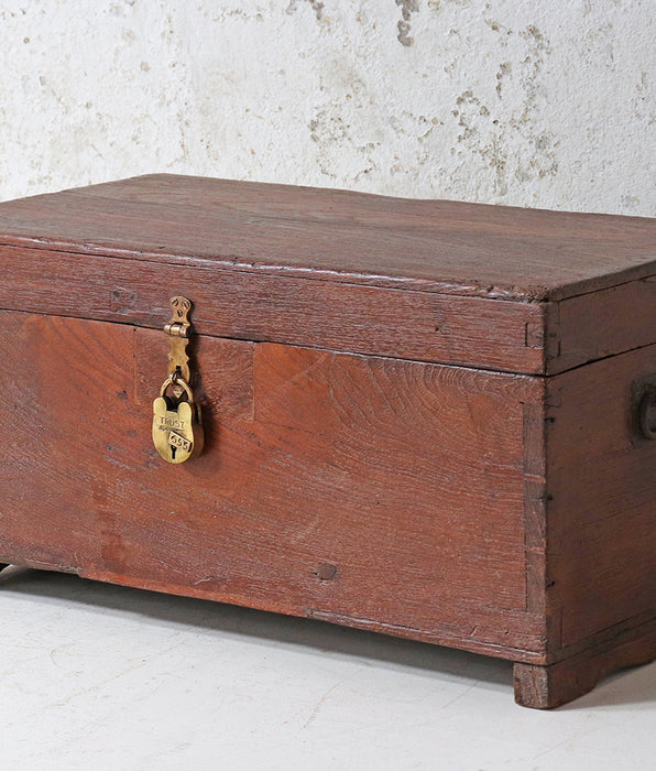 Old Wooden Chests, Wooden Trunks & Wooden Storage Boxes