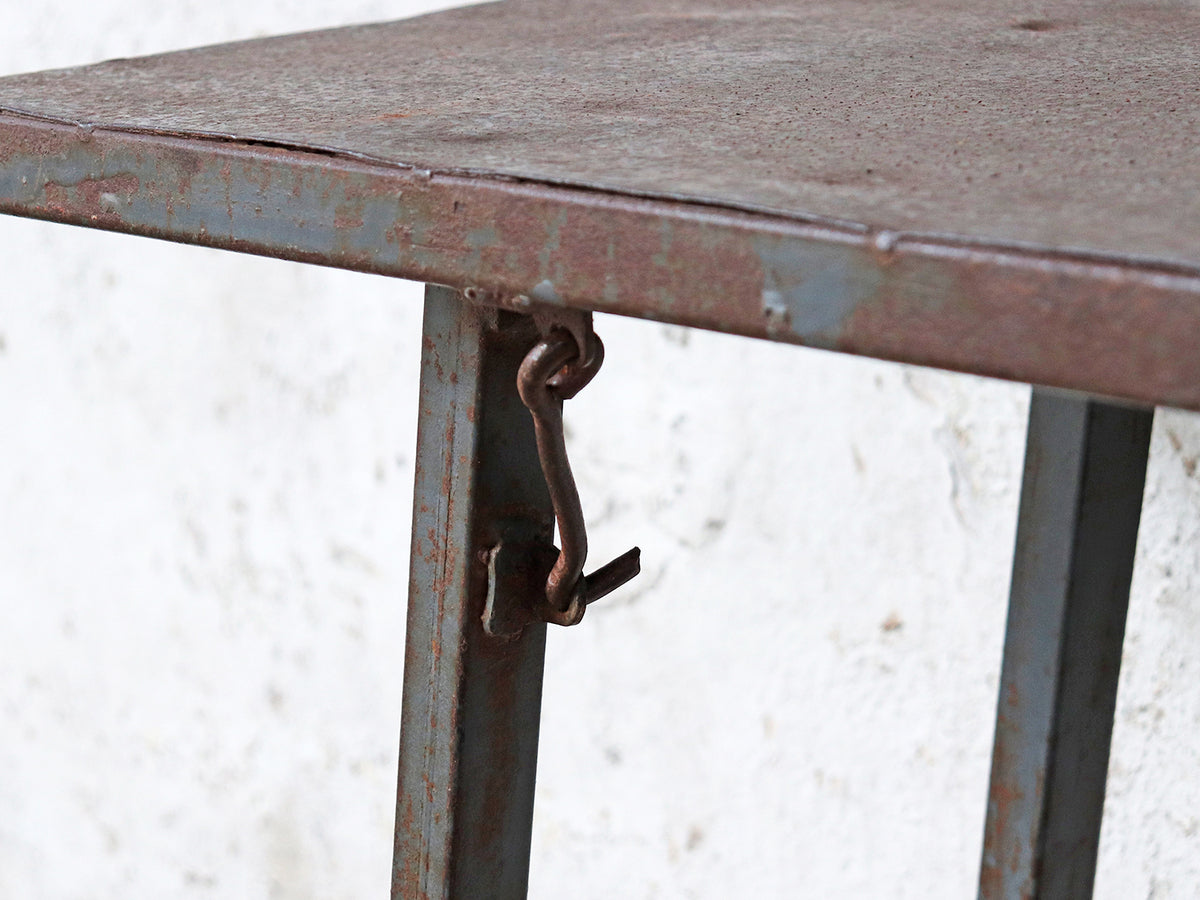 High Small Metal Table| Desk | Scaramanga