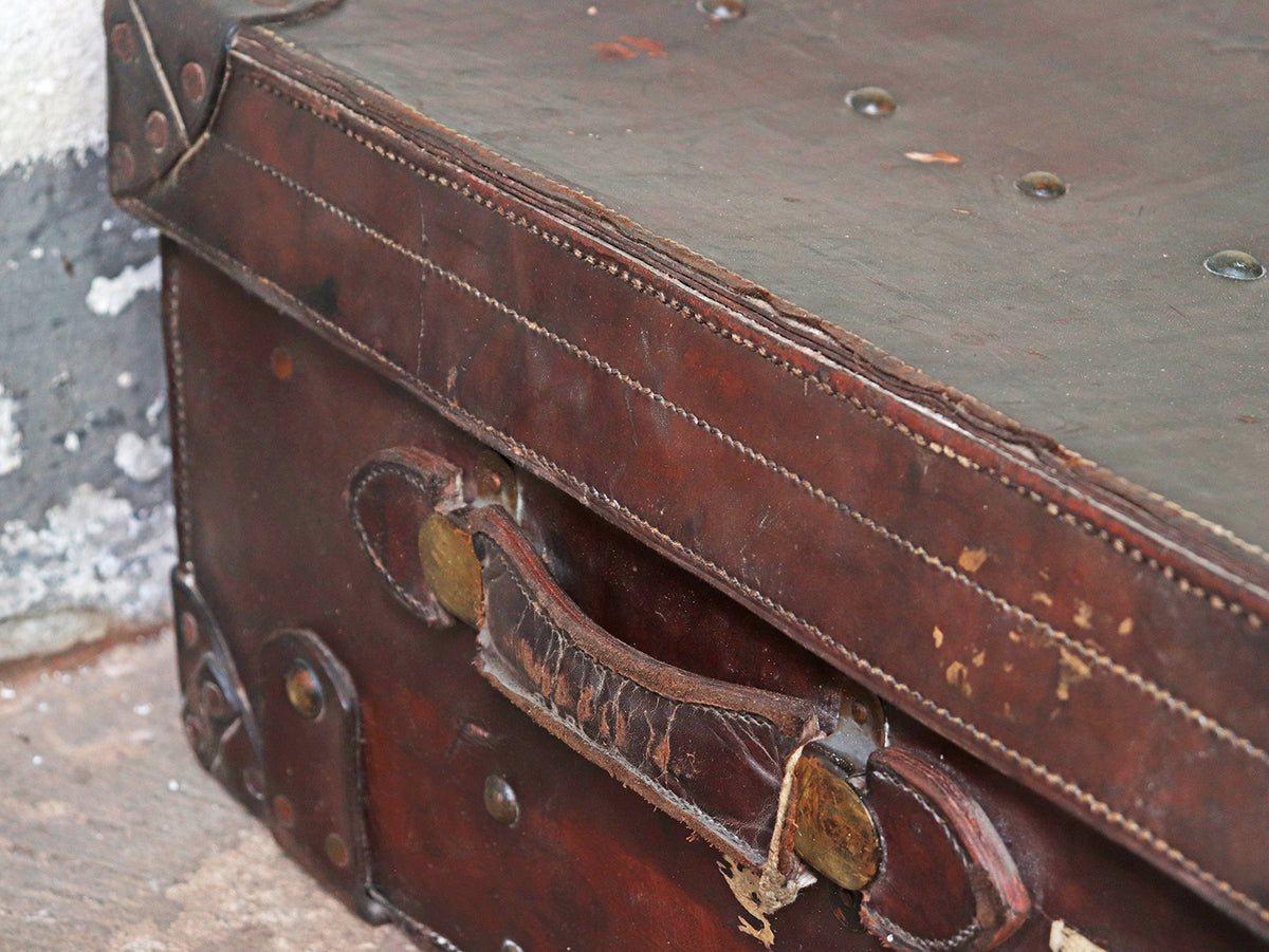 Large Vintage Leather Trunk | Vintage travel | Scaramanga