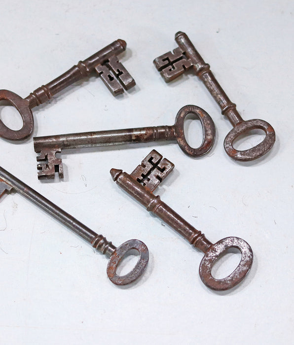 Antique, Old and Vintage Padlocks | Keys | Scaramanga