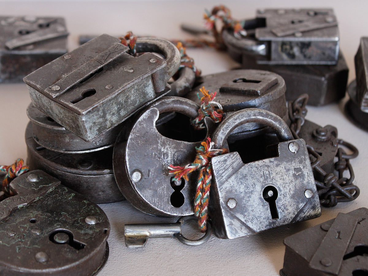 Original Antique Iron Padlock With Key | Scaramanga