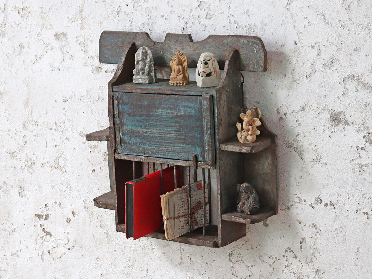 Small Old Wall Rack | Vintage storage | Scaramanga